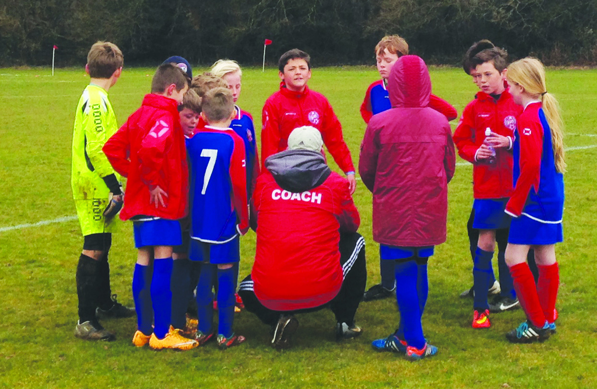 The half-time food and drink dilemma - Ask SCW - Soccer Coach Weekly